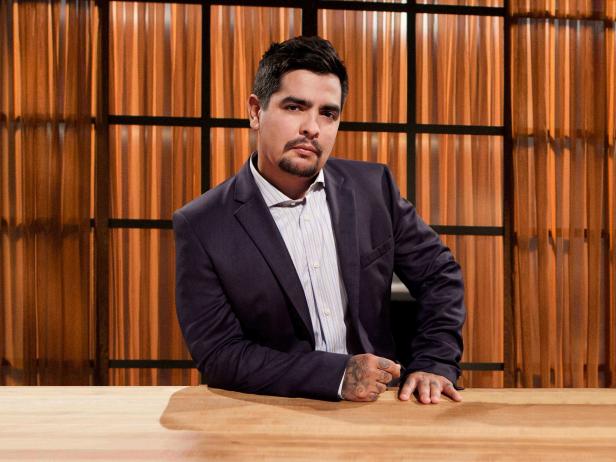 Aarón Sánchez Bio | Aarón Sánchez | Food Network