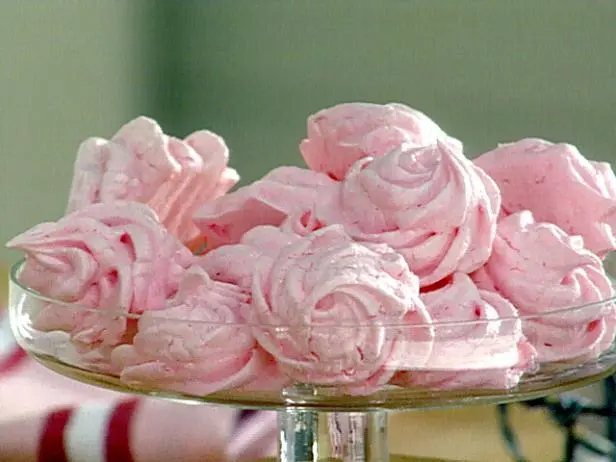 Meringue Smooches Recipe - Chef's Resource Recipes