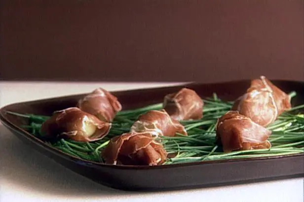 Prosciutto Purses Recipe | Giada De Laurentiis | Food Network