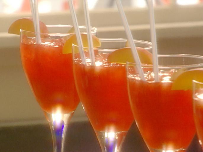 Berry Amazing Cooler Recipe | Sandra Lee | Food Network