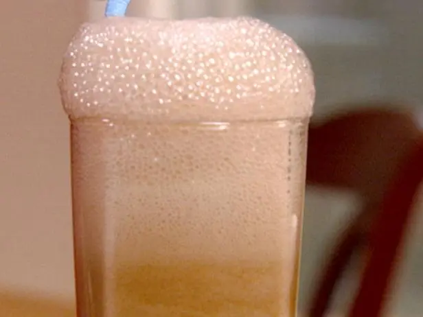 Root Beer Floats Recipe | Robin Miller | Food Network