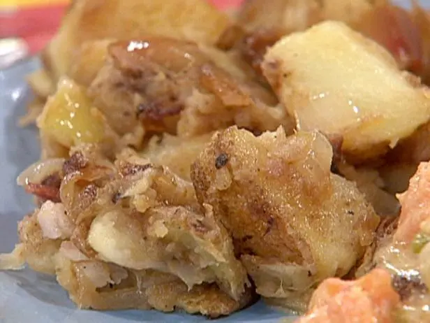 Apple, Potato and Onion Hash Recipe | Rachael Ray | Food Network