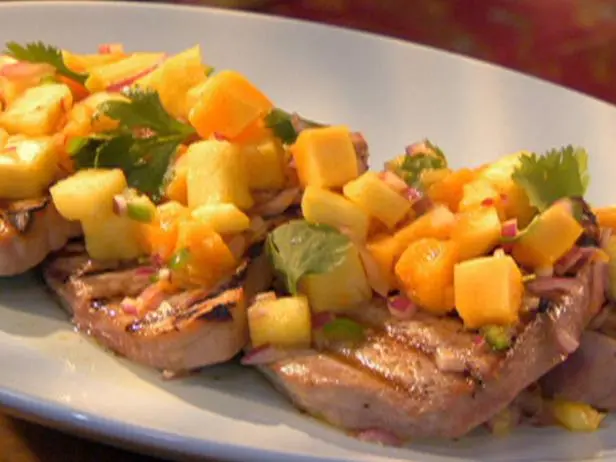 Grilled Tuna with Hot Pineapple-Papaya Salsa Recipe - Chef's Resource ...