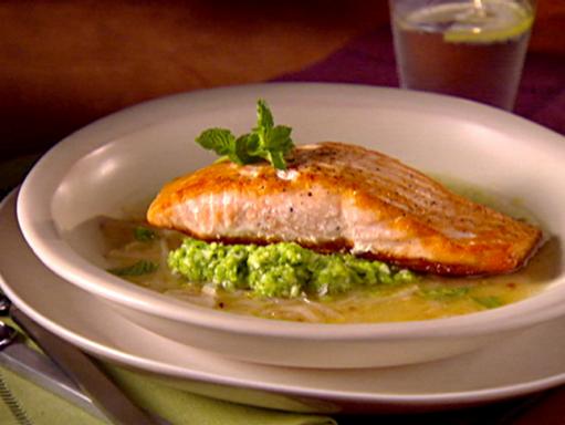 Salmon in Lemon Brodetto with Pea Puree Recipe | Giada De Laurentiis ...