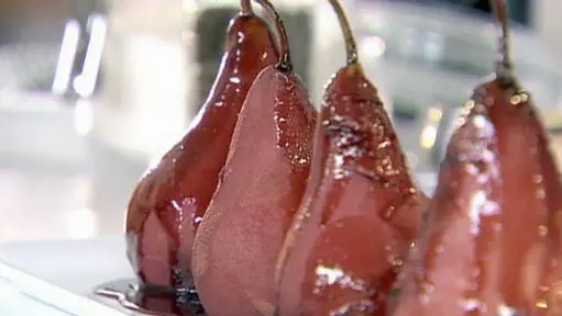 pears in red