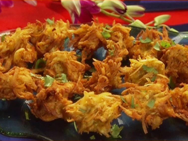Plantain Fritters (Aranitas) Recipe | Ingrid Hoffmann | Food Network