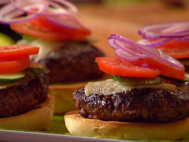 Spanish Burgers with Manchego and Chorizo Hash Browns Recipe - Chef's ...