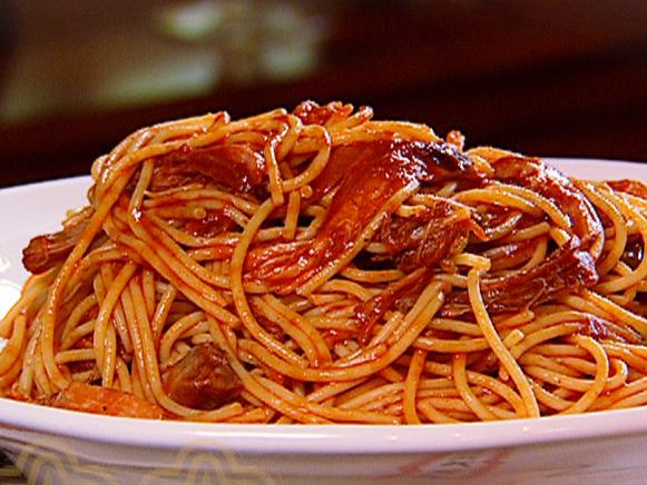 BBQ Spaghetti Recipe | The Neelys | Food Network
