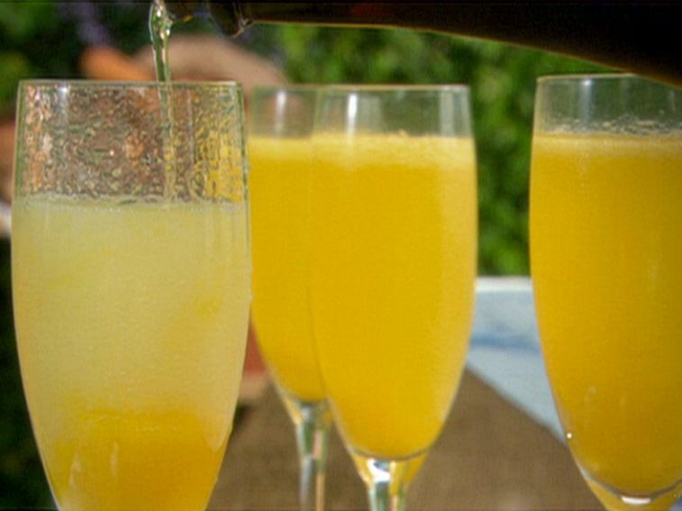 Mango Bellini Recipe | Ingrid Hoffmann | Food Network