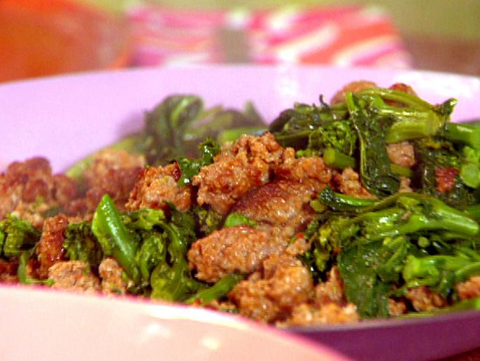 Sausage and Broccoli Rabe Recipe | Rachael Ray | Food Network