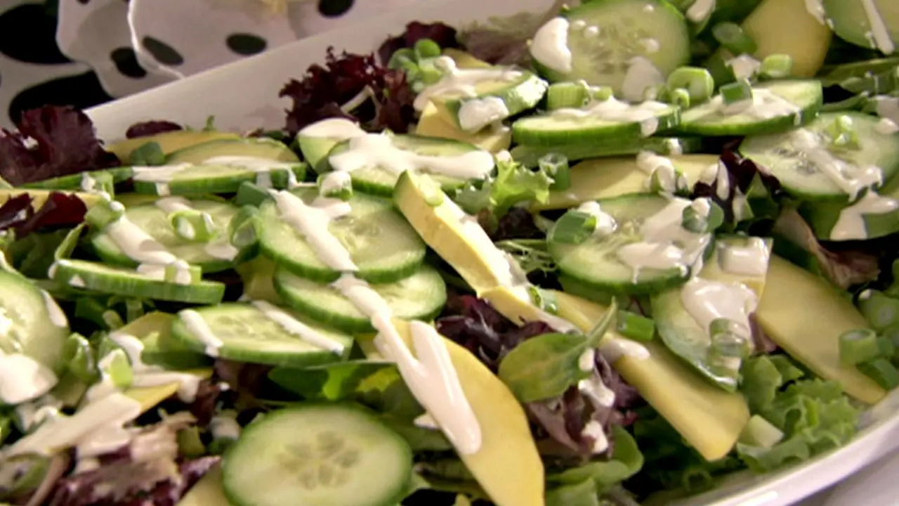 Gold and Green Salad Recipe | Sandra Lee | Food Network