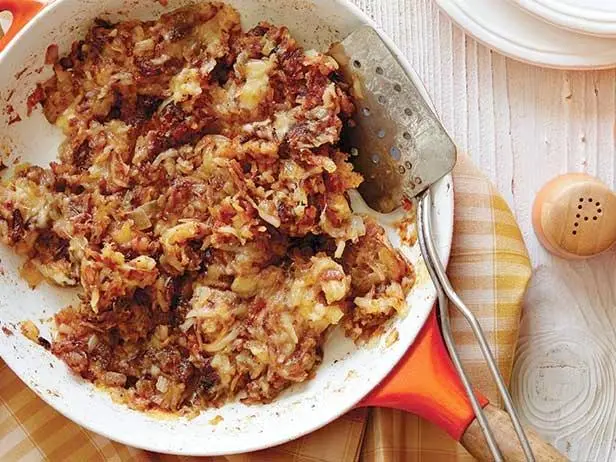 Cheesy Potato and Sharp Cheddar Hash Recipe | Rachael Ray | Food Network
