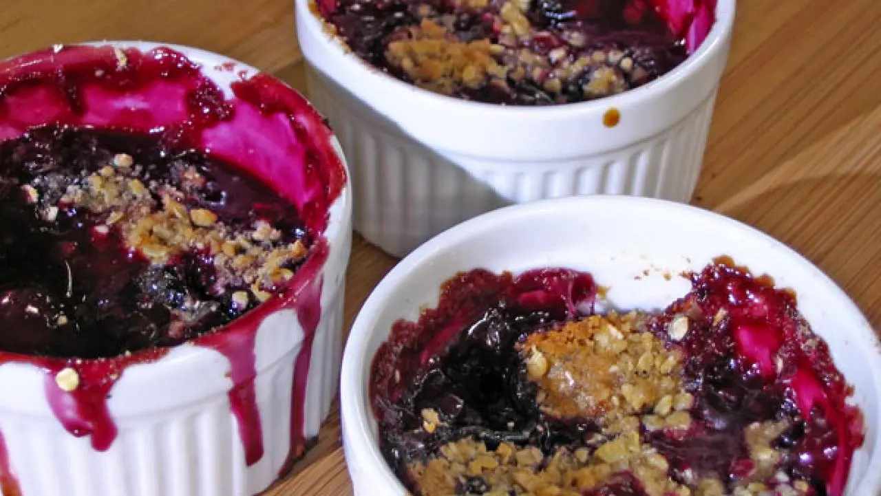Berry Crumble Recipe | Food Network