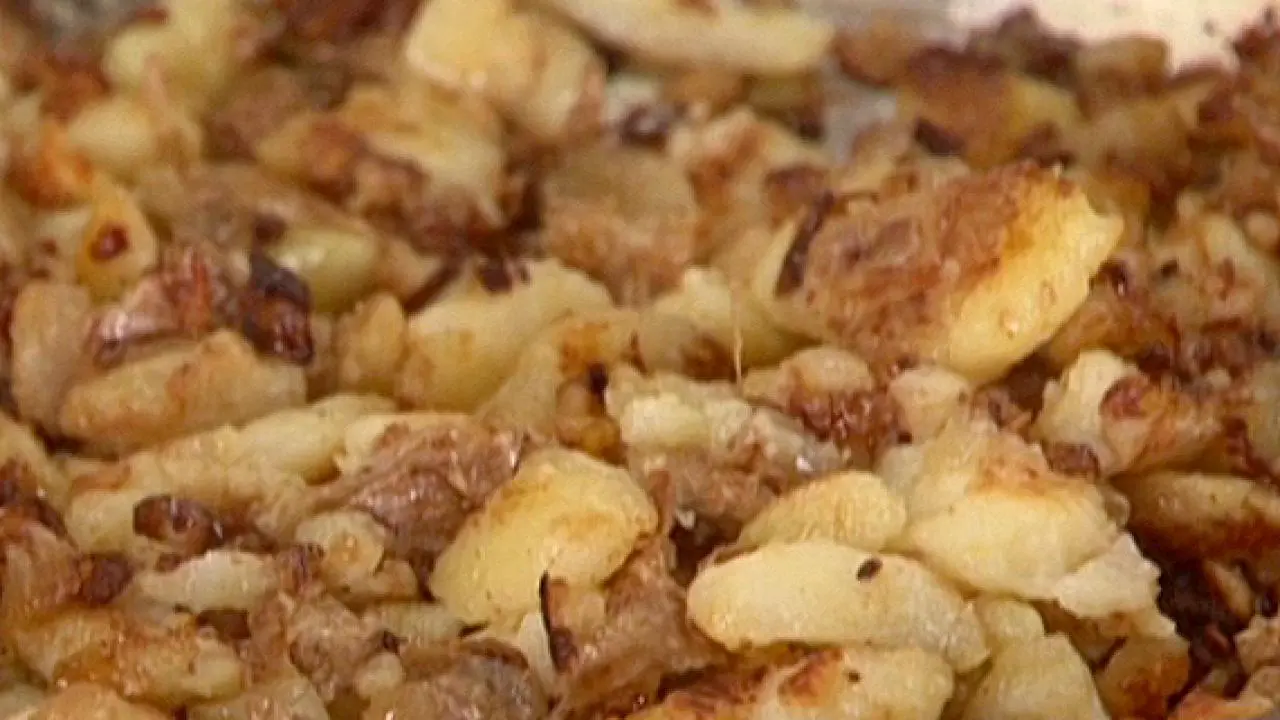 Fingerling Homefries Recipe | Anne Burrell | Food Network