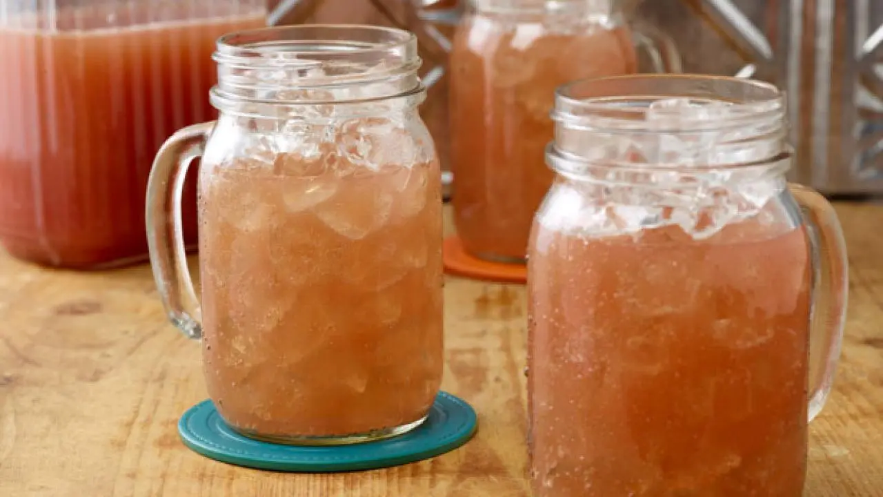 Homecoming Punch Recipe | Sandra Lee | Food Network