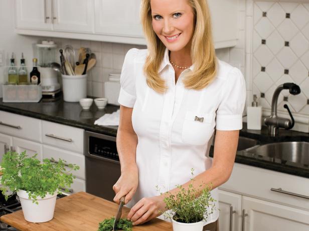 Sandra's Money Saving Meals | Food Network