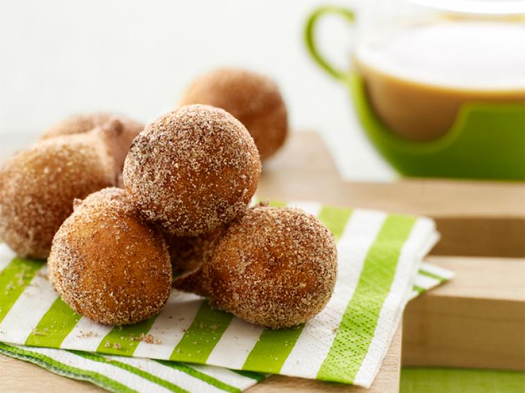 Charlie's Cinnamon Doughnut Holes Recipe | Food Network