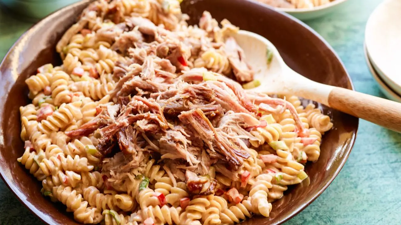 Neely's BBQ Pasta Salad Recipe | The Neelys | Food Network
