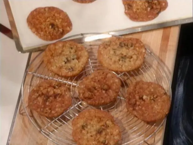 Crispy Oatmeal Cookies Recipe | Food Network