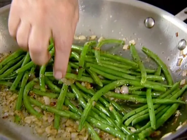 String Beans with Shallots Recipe - Chef's Resource Recipes
