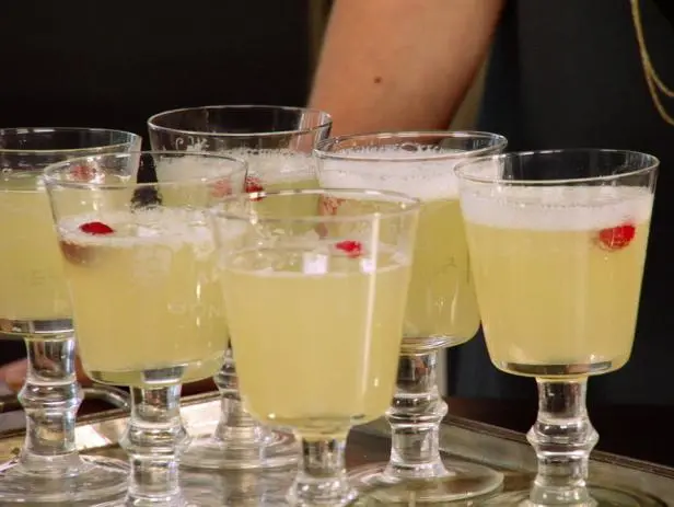 Anise and Pear Bubbly Recipe | Claire Robinson | Food Network