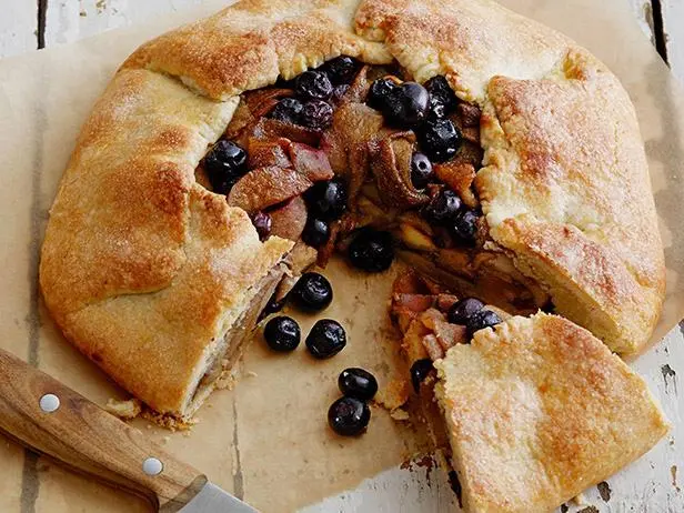No Pan Pear Pie Recipe - Chef's Resource Recipes