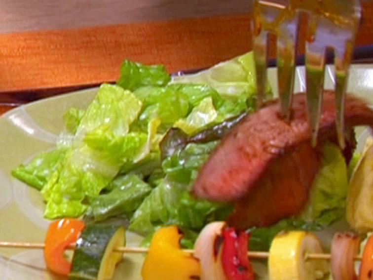 Shredded Red Leaf Salad with Creamy Red Wine Vinaigrette Recipe | Dave ...