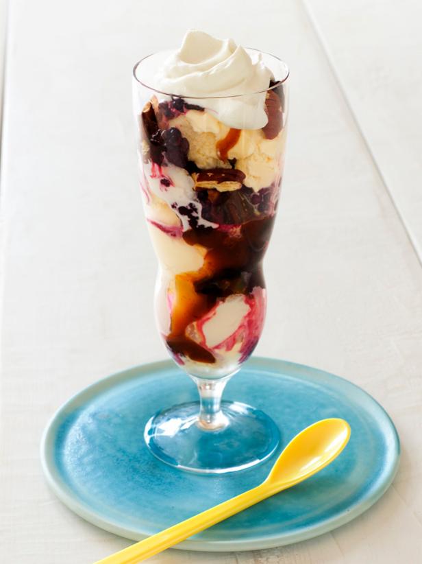Crushed-Blackberry Sundaes With Caramel Sauce Recipe | Bobby Flay ...
