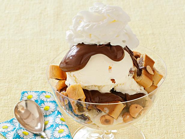 Figgy Sundaes Recipe | Rachael Ray | Food Network