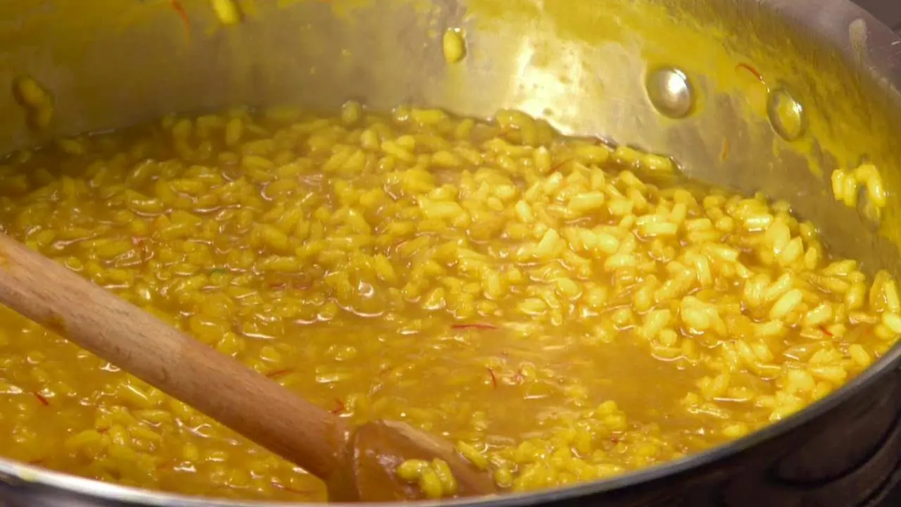 Risotto Milanese Recipe | Anne Burrell | Food Network