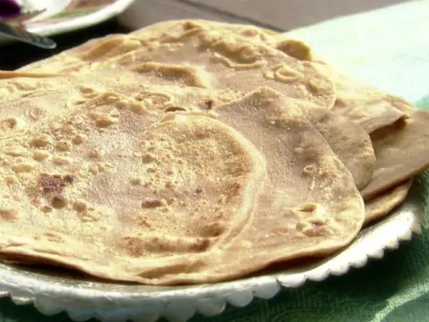 Indian Whole Wheat Griddle Breads: Chapatis Recipe | Aarti Sequeira ...