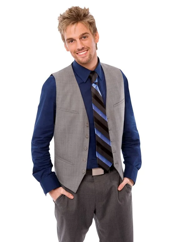 Aaron Carter Bio | Food Network