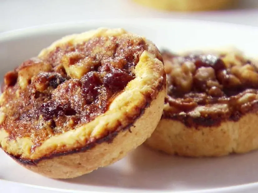 Walnut Raisin Tartlets Recipe | Sandra Lee | Food Network