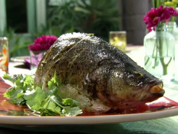 Thai Roasted Green Fish Recipe | Aarti Sequeira | Food Network