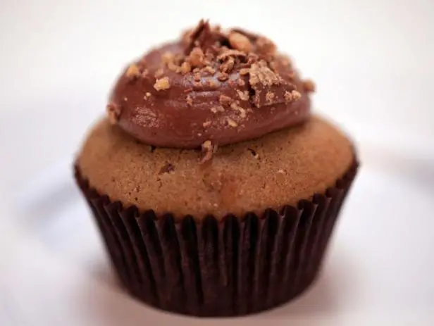 Chocolate Porter Cupcakes, Porter Ganache, Caramel Corn Crunch, Toasted ...