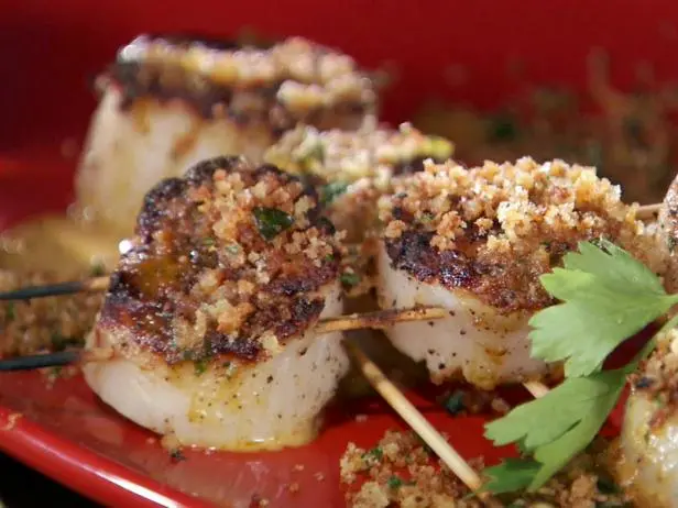 Grilled Sea Scallop Skewers with Creamy Hot Pepper and Garlic ...