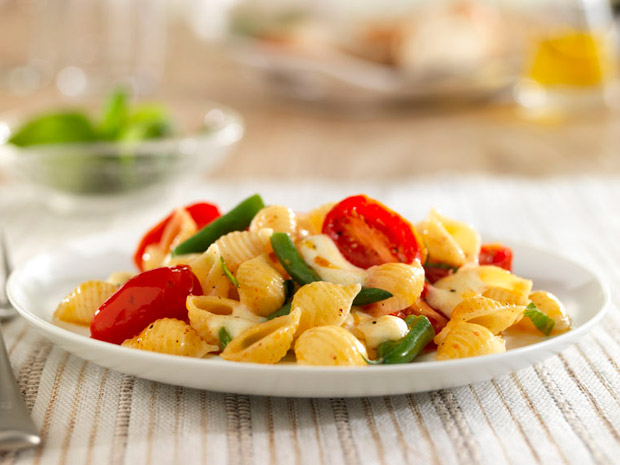 Mini Shells with Grape Tomatoes, Green Beans, and Mozzarella Recipe ...