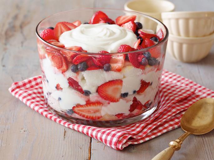 Angel Food Cake and Berry Trifle Recipe | The Neelys | Food Network