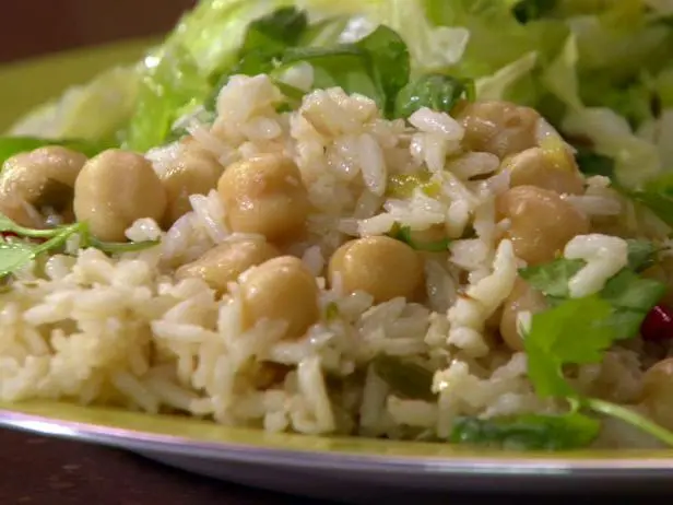Coconut-Ginger Rice with Chickpeas and Chiles Recipe | Rachael Ray ...