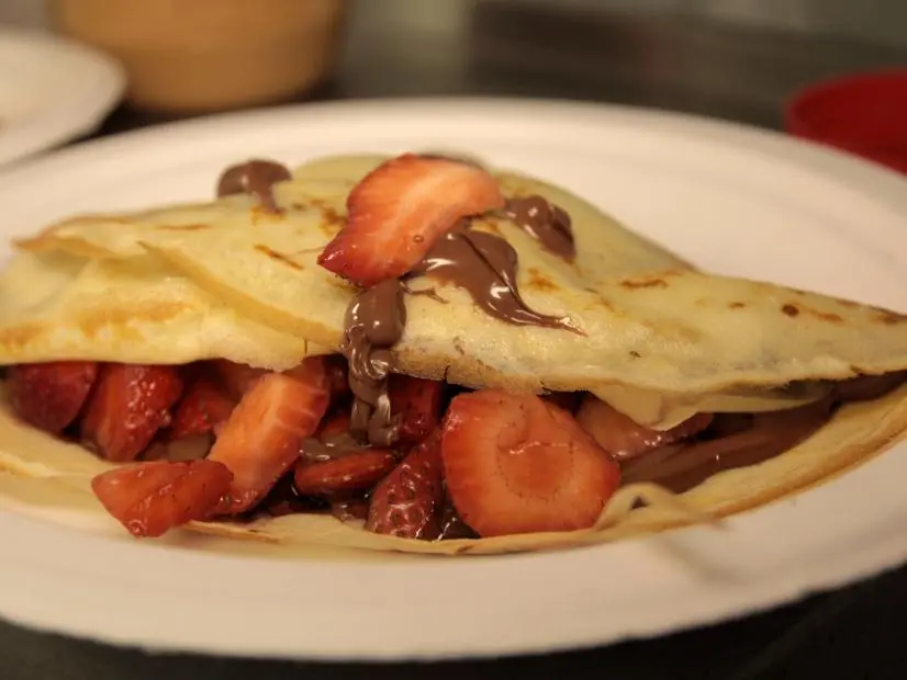 Strawberry Hazelnut Crepes Recipe | Food Network