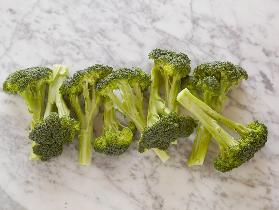 15 Brain Boosting Foods : Food Network | Food Network