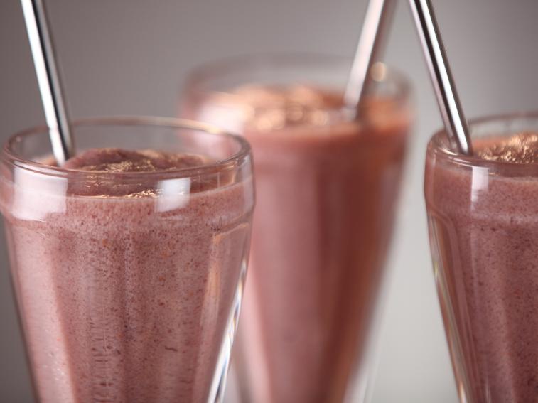 SmoothTEA Recipe | Bobby Flay | Food Network