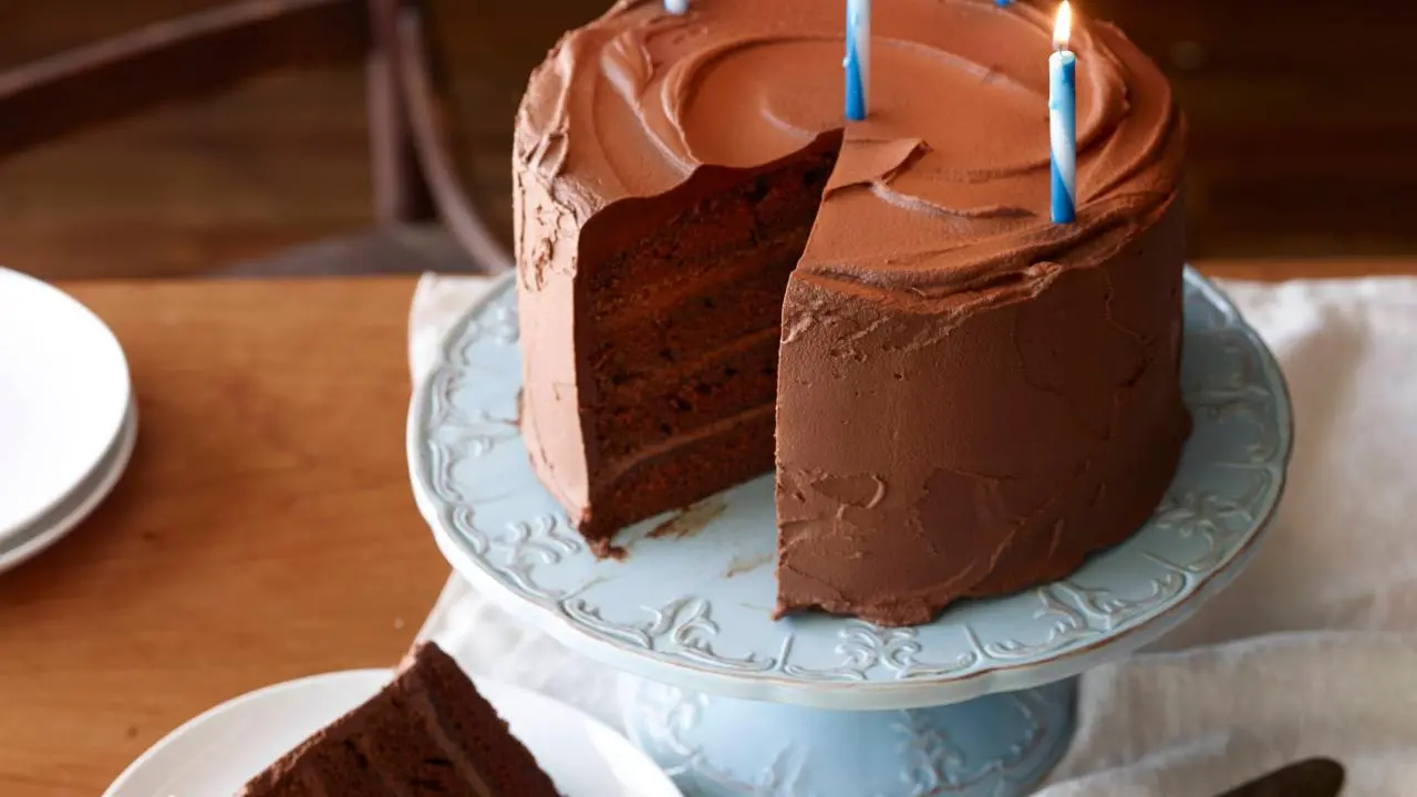 Big Chocolate Birthday Cake Recipe | Ree Drummond | Food Network