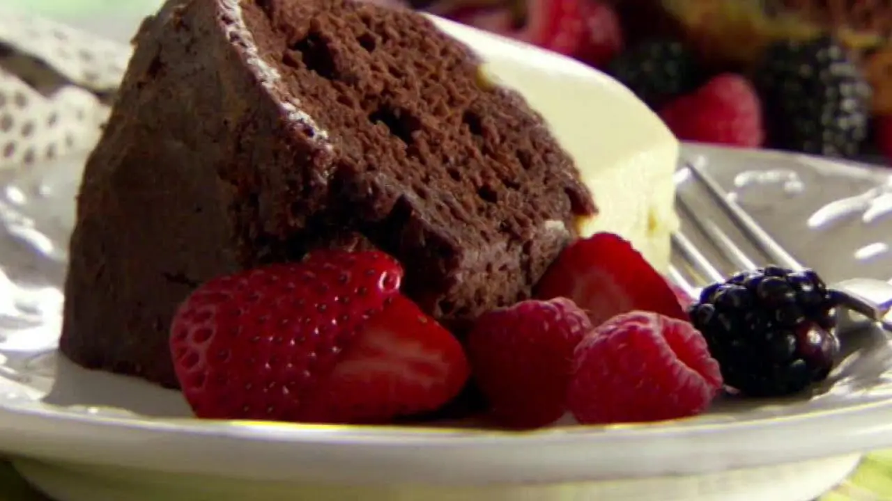 Chocoflan Recipe | Marcela Valladolid | Food Network