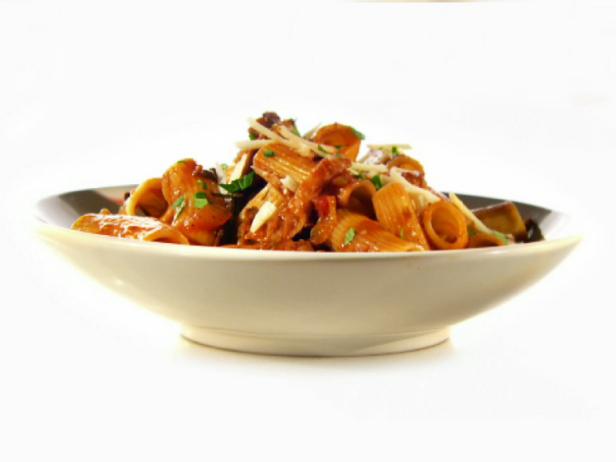 Pulled Chicken Ragu and Rigatoni Recipe | Rachael Ray | Food Network