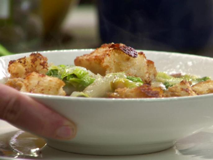 Escarole Soup with Caesar Croutons Recipe | Rachael Ray | Food Network