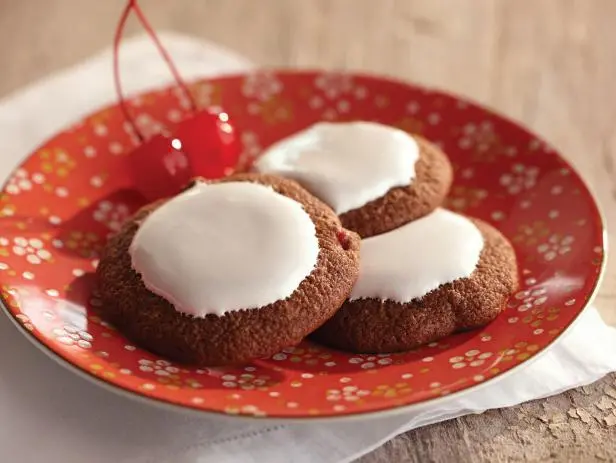 Snow-Capped Chocolate Drops Recipe - Chef's Resource Recipes