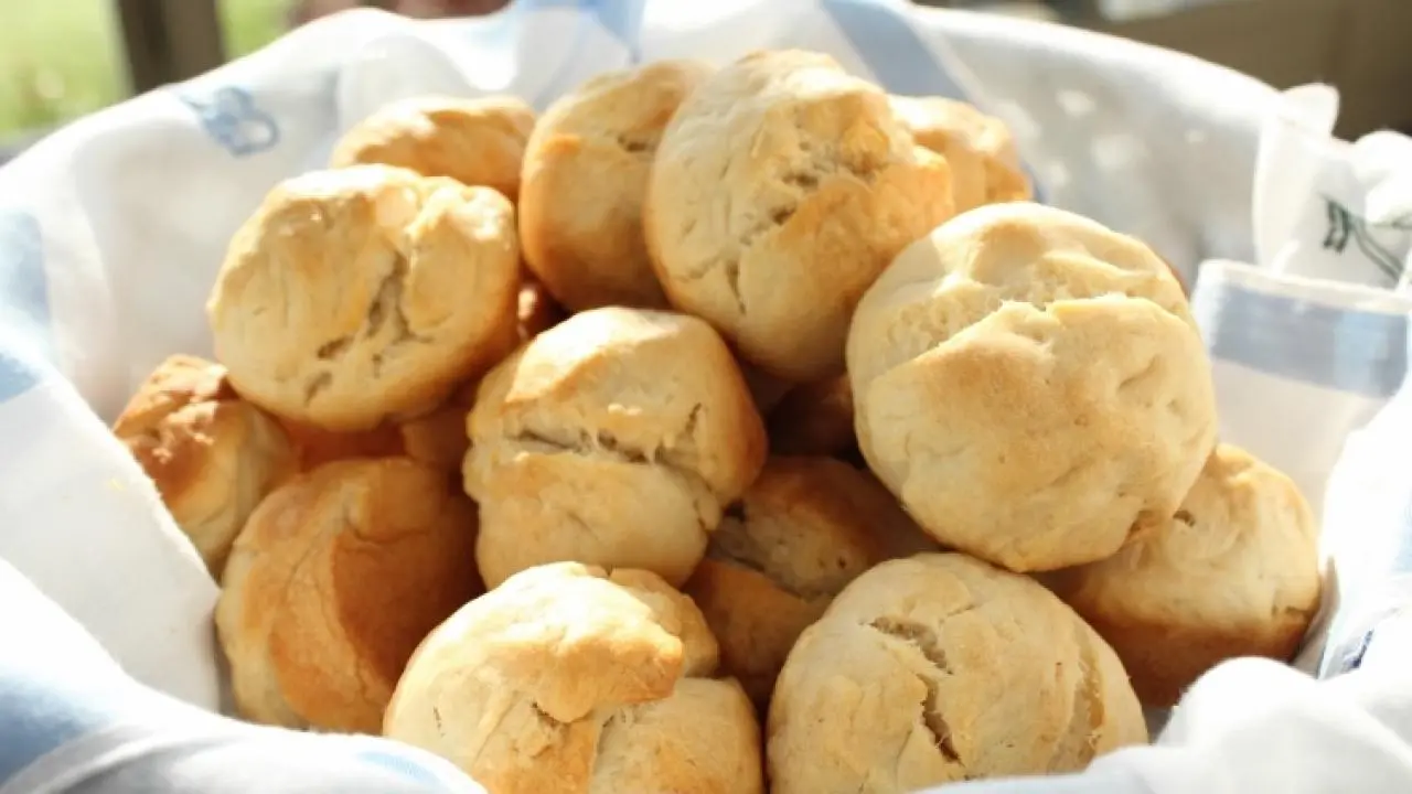 Spoon Rolls Recipe | Trisha Yearwood | Food Network
