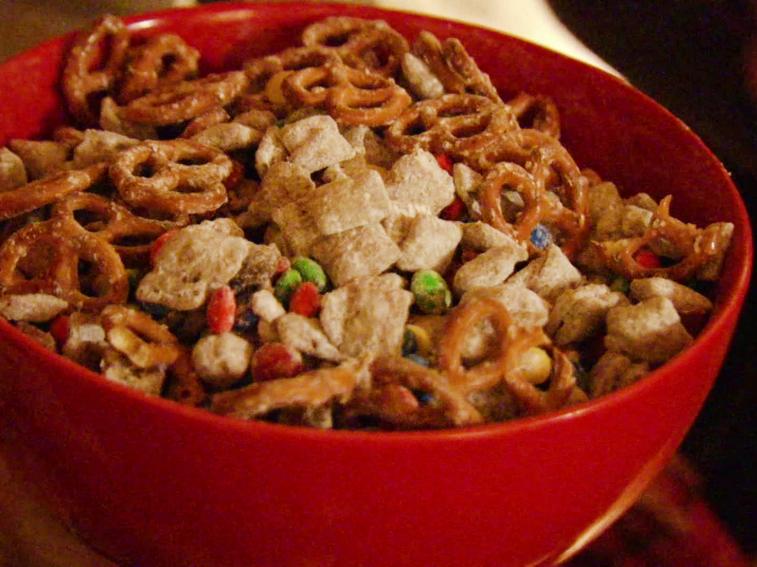 Messy Sleepover Snacks Recipe | Ree Drummond | Food Network