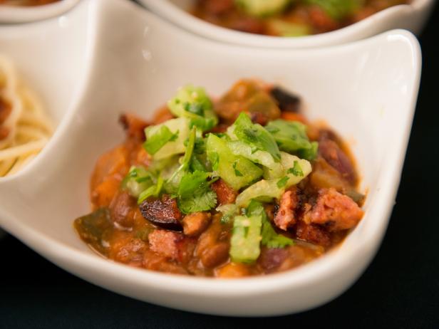Shoot Out Chili Recipe | Nikki Dinki | Food Network